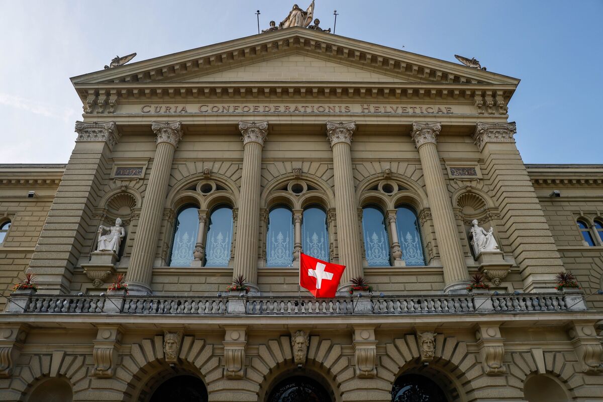 The Debate on Swiss Neutrality: A Referendum in the Horizon ...